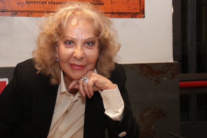 MARISA RAMPIN, "LA DIVINA" DEL CABARET SI RACCONTA: ''LA RISATA E ...